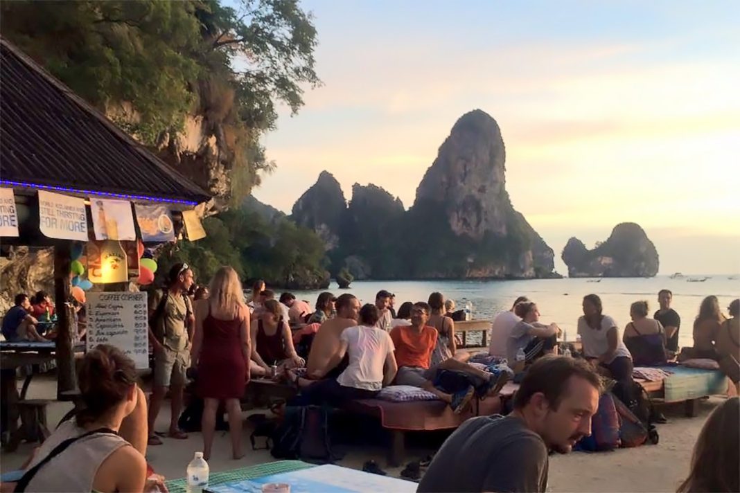 Best of Krabi Nightlife, Night Markets and Bars | TravelTrained