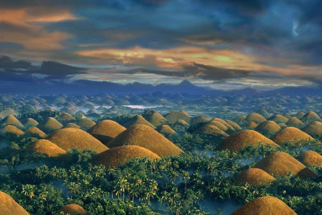 The 14 Best Places to Visit in Philippines On Your Next Holiday