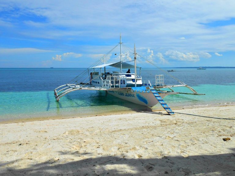 Malapascua Island Travel Guide (What to Do in 2023)