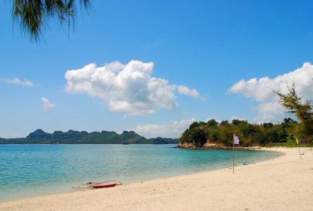 17 Best Beach Resorts in Quezon Province to Visit in 2025