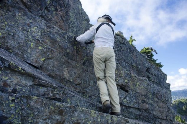 What is Scrambling in Hiking? The Complete Guide | TravelTrained