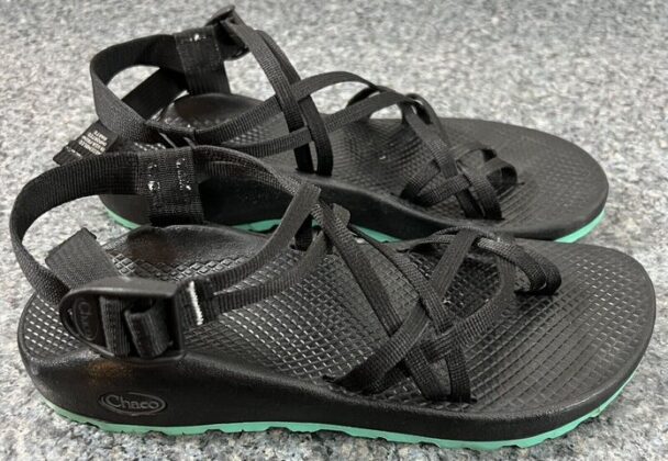 10 Best Hiking Sandals (2024 Tested, Ranked and Reviewed)